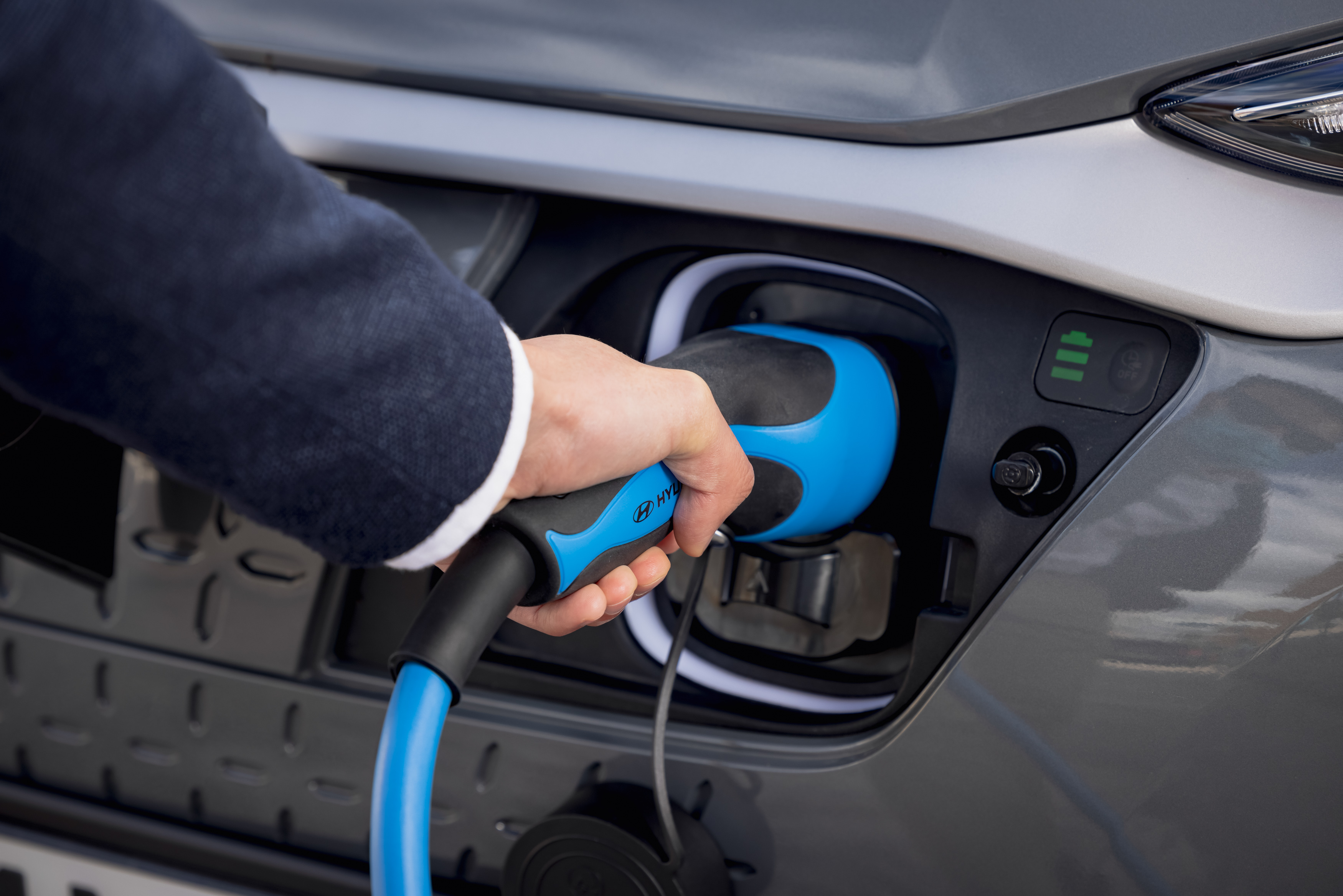 Postos da A1 e A4 da EDP Comercial indisponíveis devido a inspeção - Mobi.e